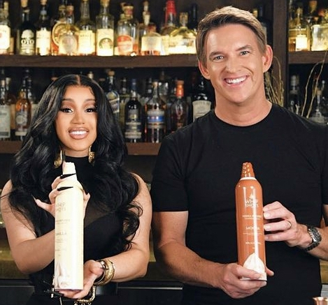 Interview with Mixologist Rob Floyd | Travel and Write Today™